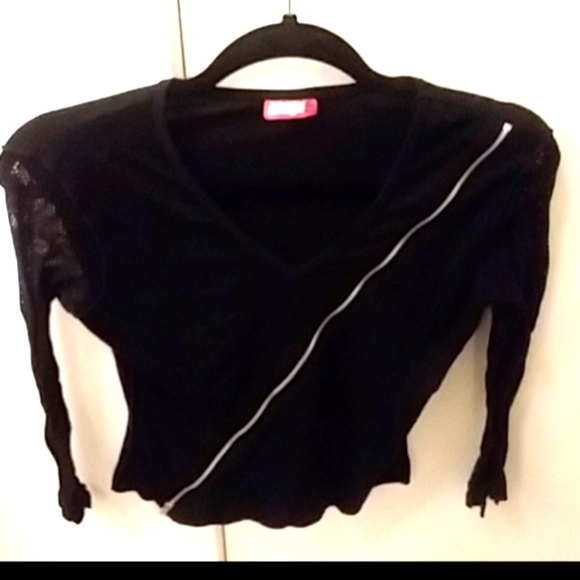 BONGO | Tops | Bongo Unique Top Zipper Across Mesh Sleeves | Poshmark